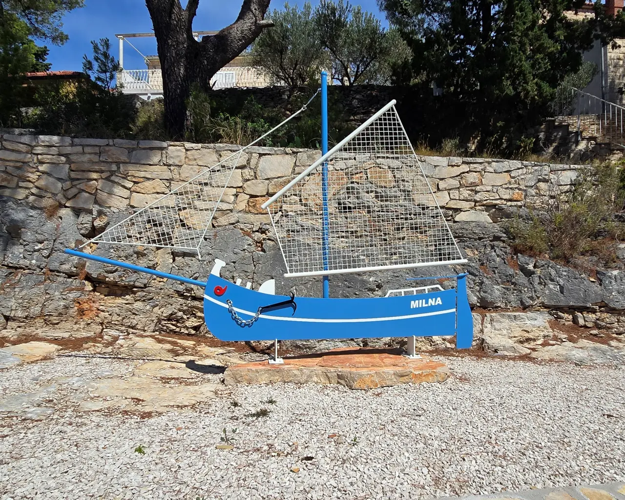Katamaran Split - Milna (Brač) - Službene karte i vozni red